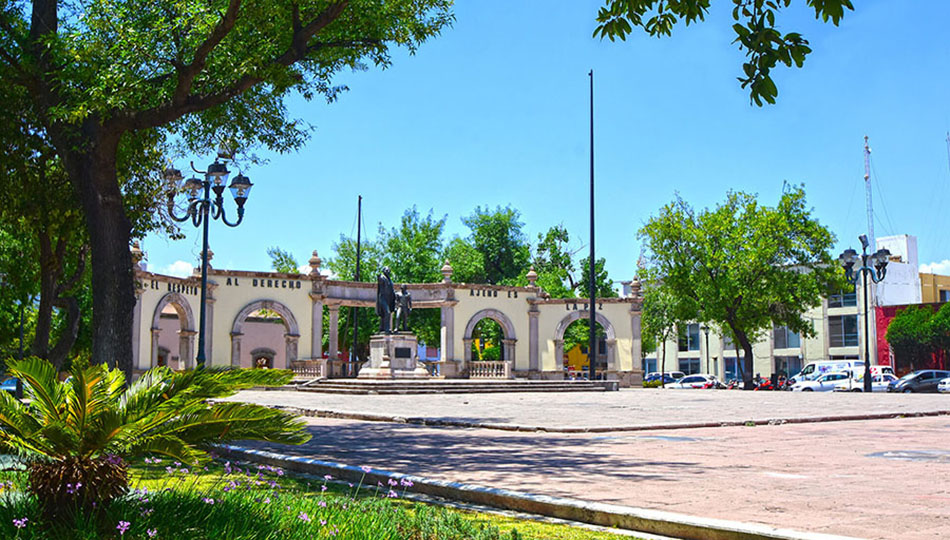 Plaza IV Centenario – Durango Travel