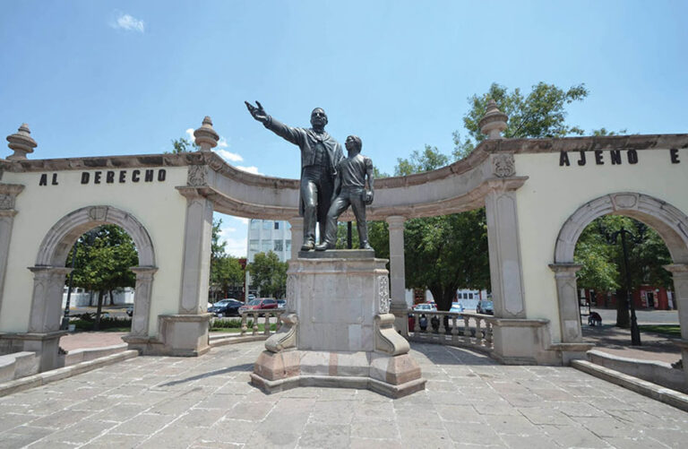 Plaza IV Centenario – Durango Travel